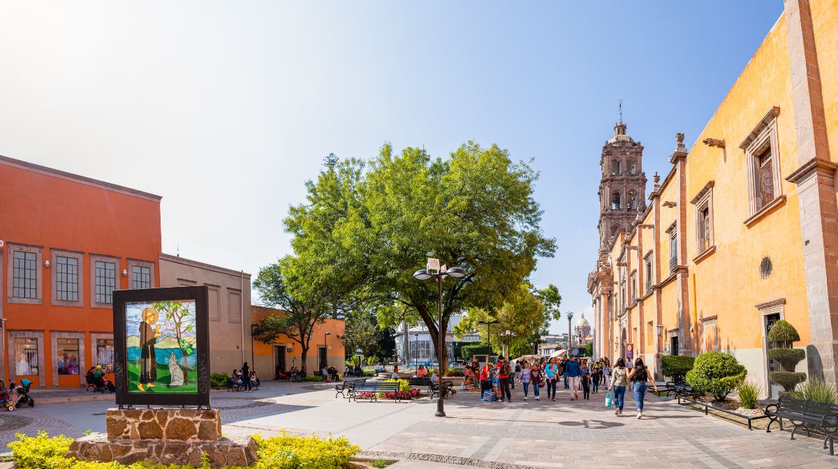 Visita el templo del Carmen en Celaya y conoce su historia | Camino Real