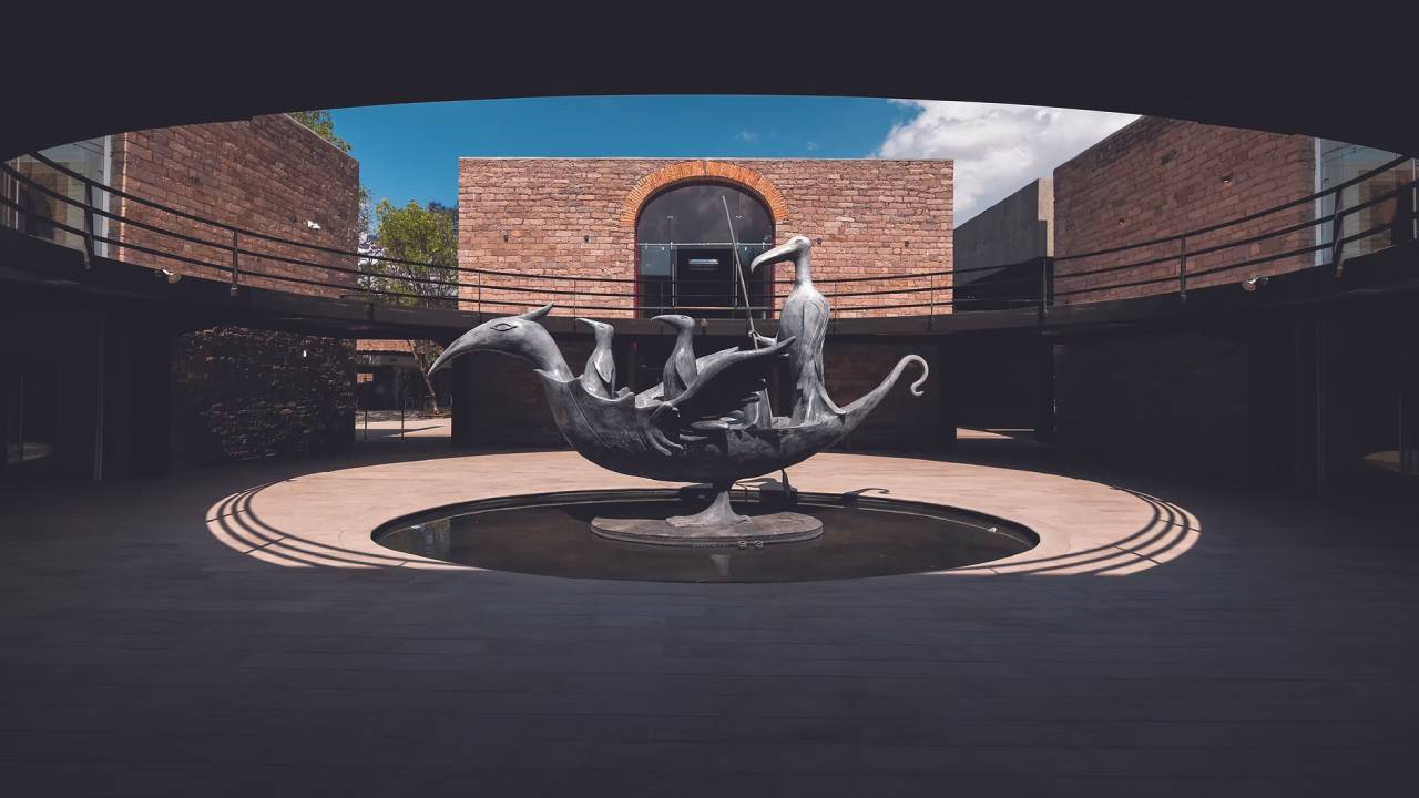 Un viaje al surrealismo en el Museo Leonora Carrington | Camino Real